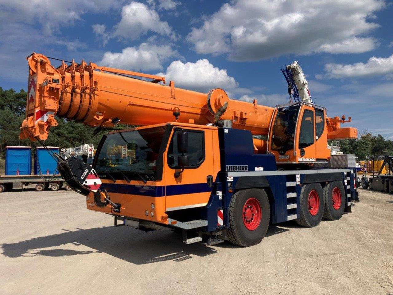 2017 Liebherr LTM 1055-3.2 Mobile cranes