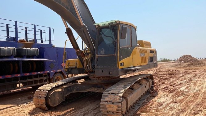 2013 Volvo EC380DL - Hydraulic Excavators | Elebbre Marketplace